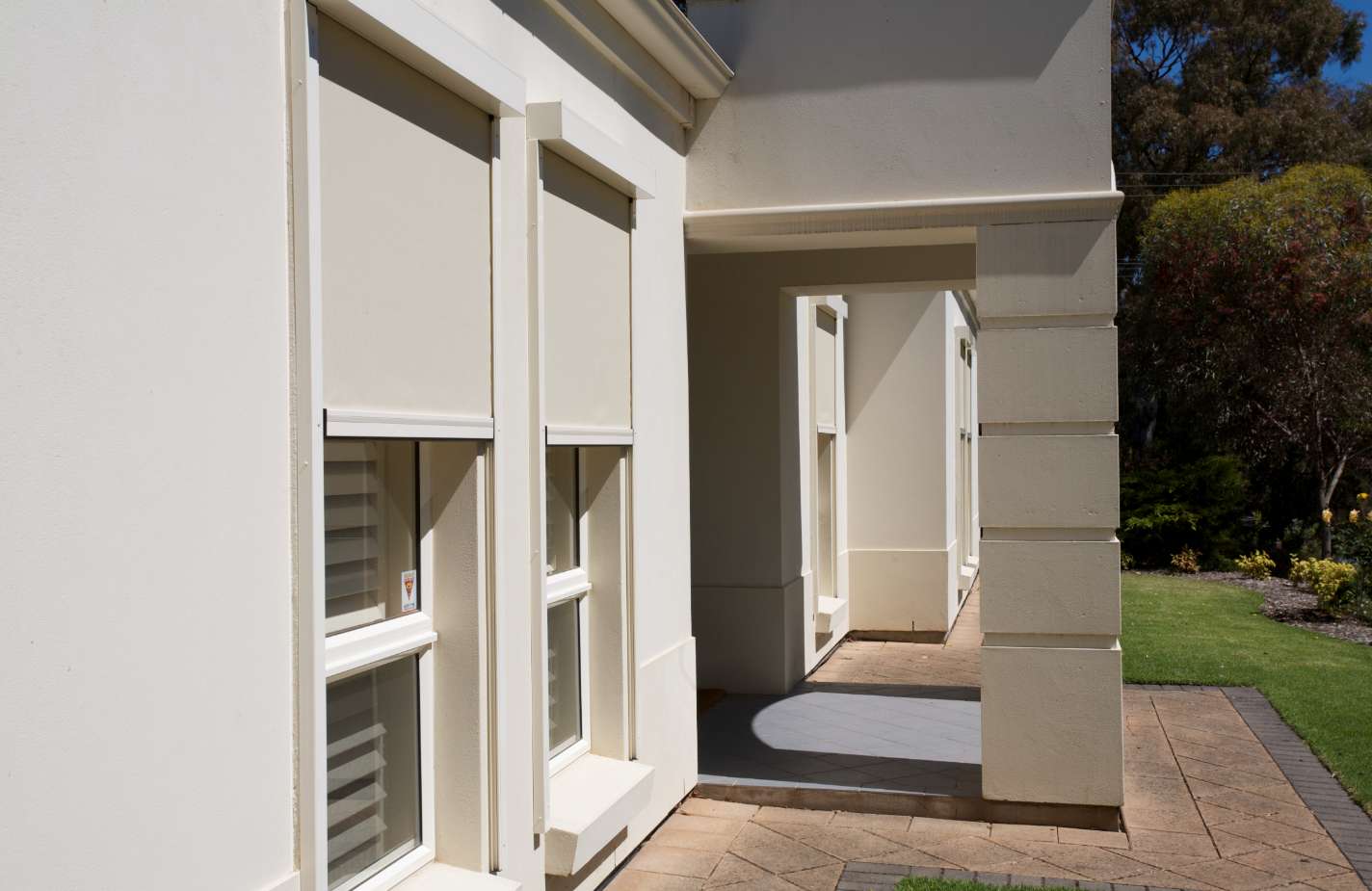 ZIPSCREEN | Custom Shutters & Blinds